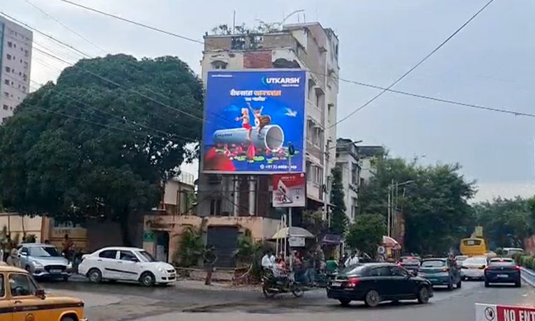Utkarsh India Ltd. illuminates Kolkata's Durga Puja with DOOH Campaign ...